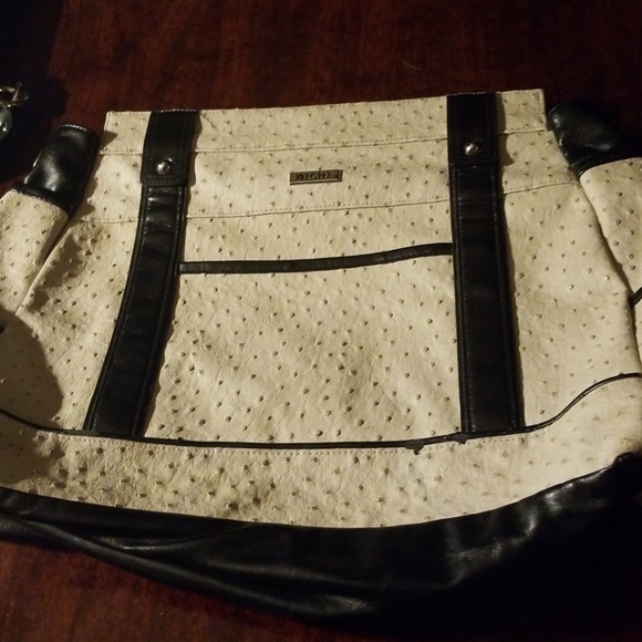 Miche | Bags | Miche Prima Base And 3 Shells | Poshmark